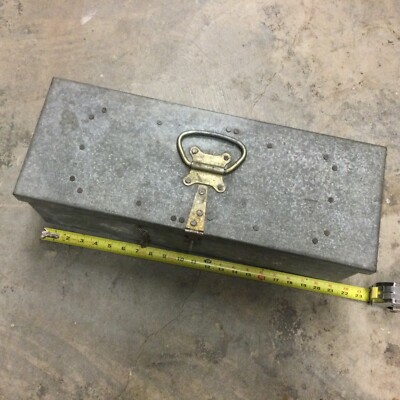 Giller Tool Co. 21” GALVANIZED TOOL BOX, HEAVY DUTY WELL BUILT, VINTAGE ...