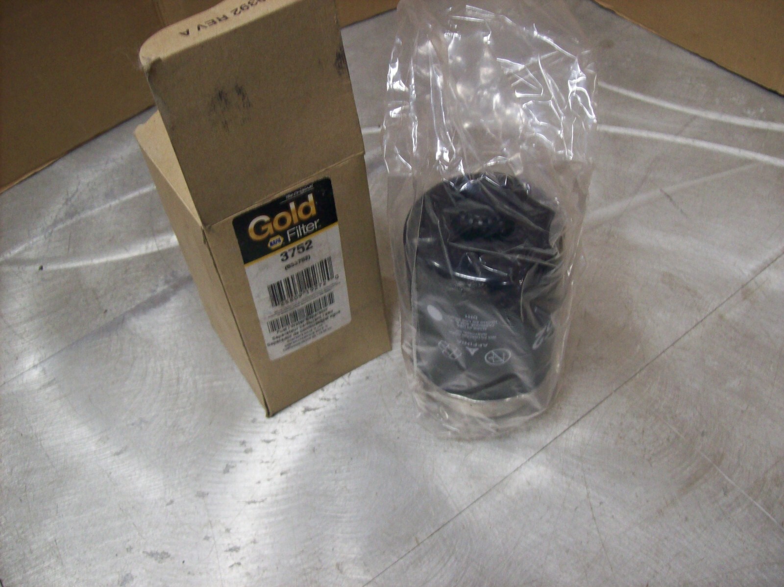 NAPA 3752 - Fuel filter cross reference