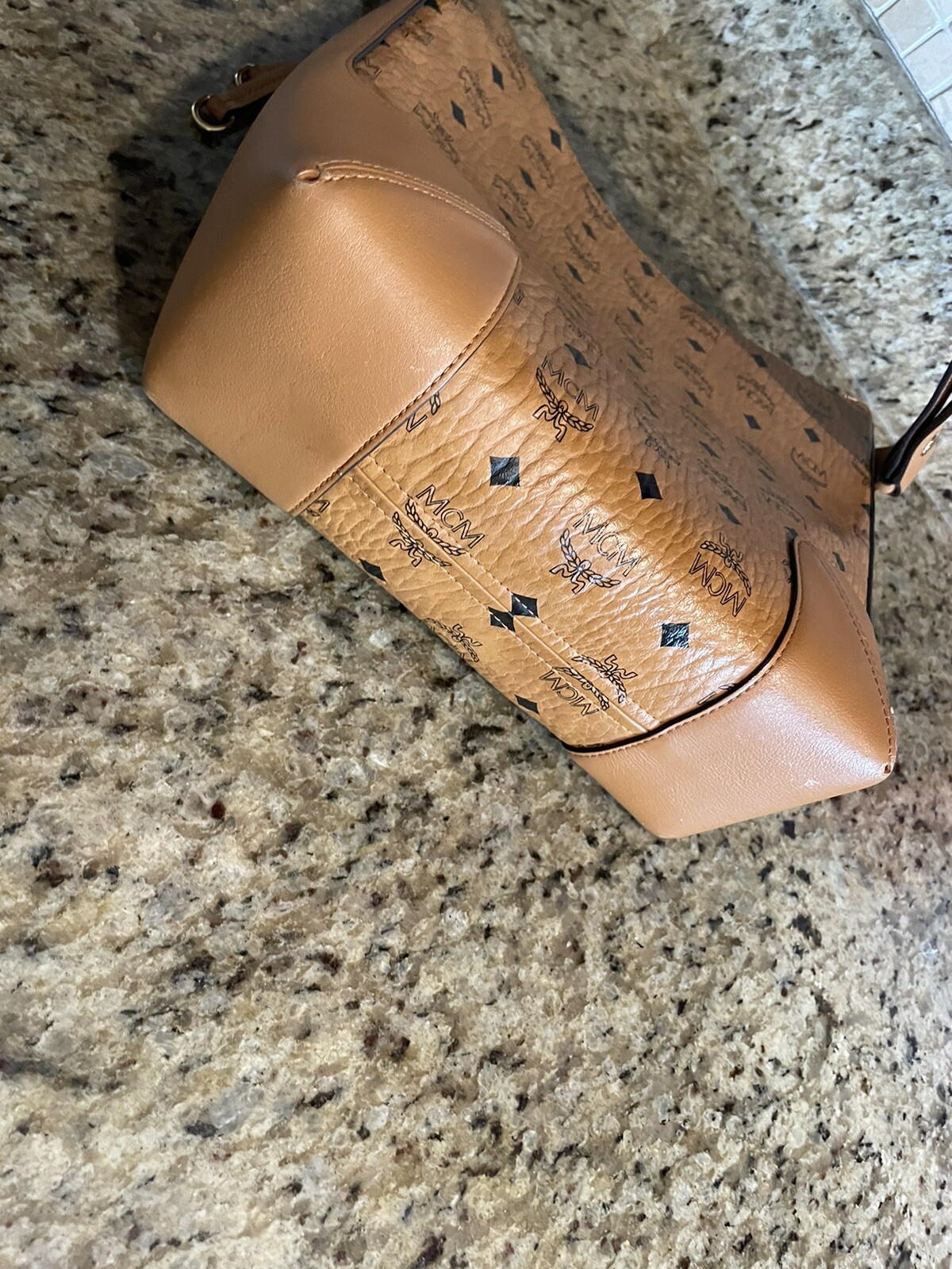 MCM Visetos Hobo Cognac (Large Size) - Gem