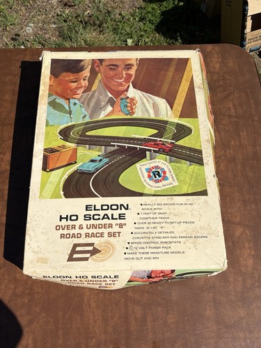 VINTAGE 1960's ELDON SCALE SLOT CAR SET OVER/UNDER 8 ROAD RACE SET w ...
