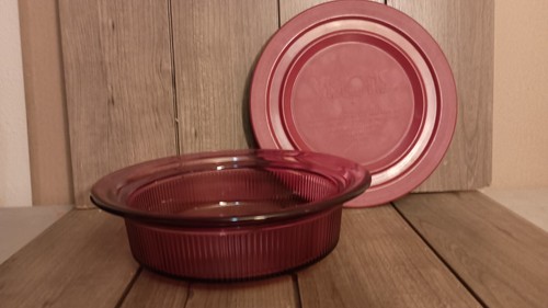 Vision Ware 1Qt Cranberry V-31-B Baking Dish with Plastic Lid V-31-PC ...