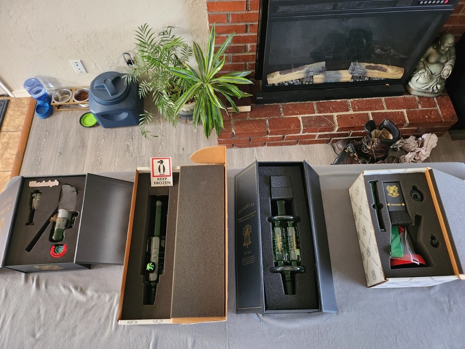 Ultimate Illadelph Glass Bundle Rasta Lion Tripple & Single Coil & Ash ...