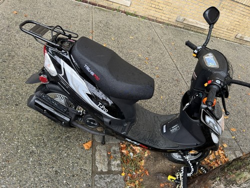 JIAJUE T-PRO 50CC Moped Scooter w/ 10” Aluminum Wheels, Headlights ...