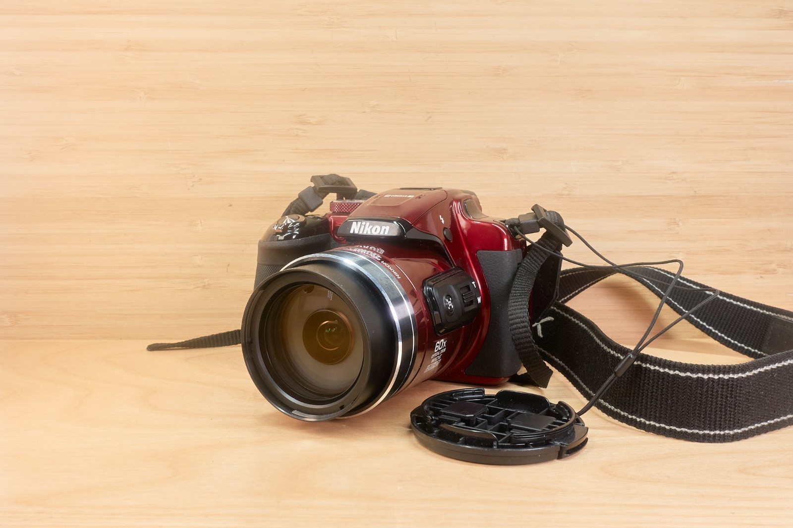 Nikon Coolpix P610 Digital Camera / 16MP / 60x Zoom / Red / READ ...
