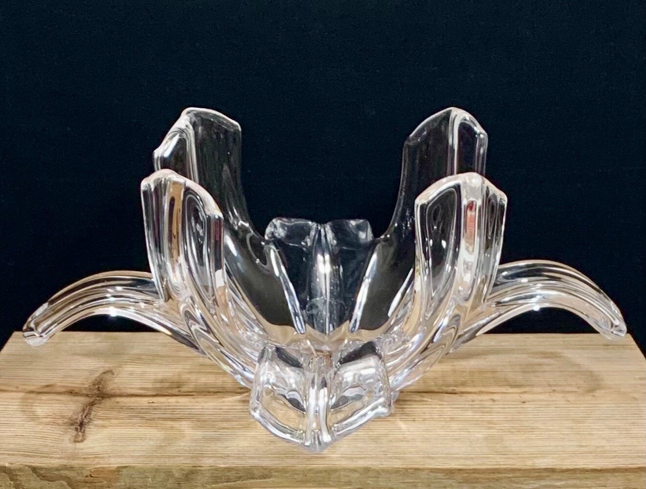 Art Vannes Le Chatel Crystal Waves French Crystal Centerpiece Console ...