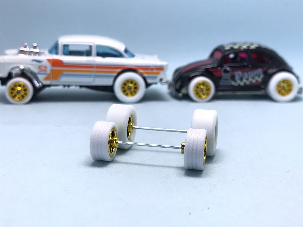 R424 Diecast 1/64 cars Hotwheels # 10 Spoke Drag Gold Real Riders ...