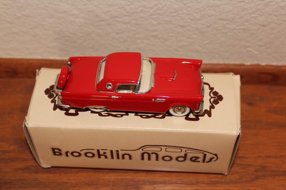BROOKLIN MODEL BRK13 DETAILED 1956 FORD THUNDERBIRD IN RED WITH WHITE ...