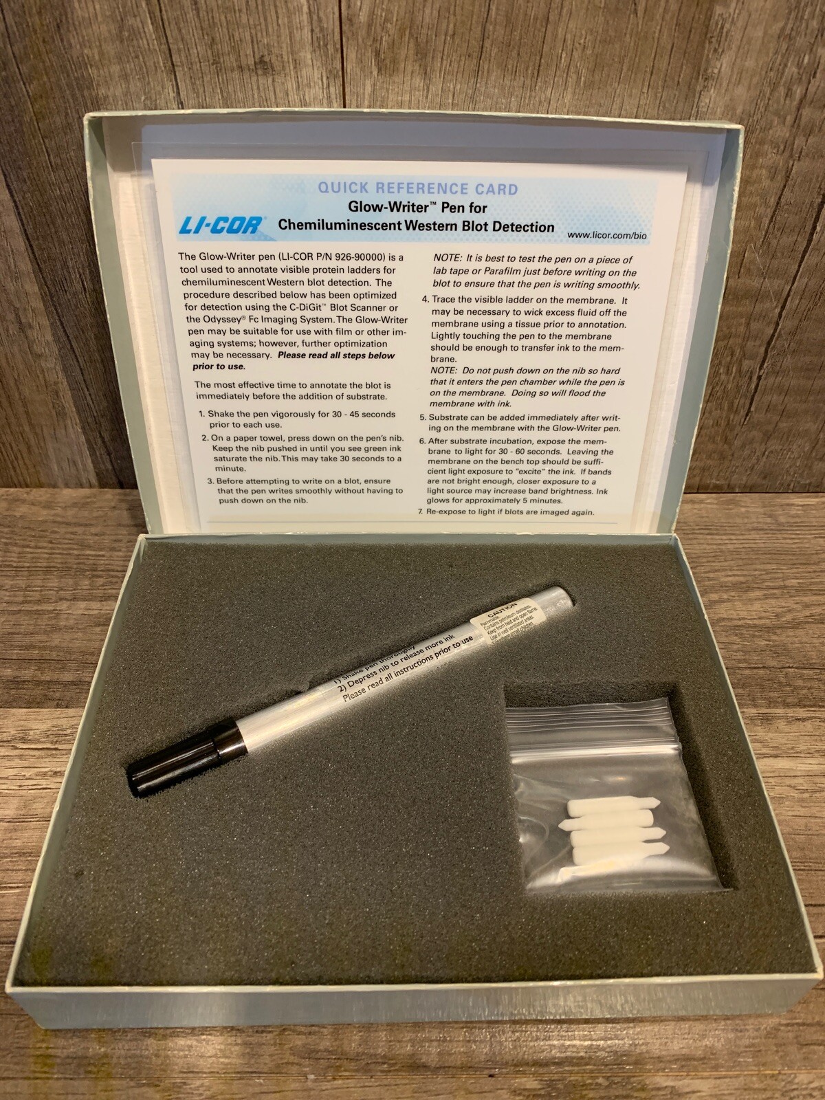 DIVERSIFIED BIOTECH GLOW WRITER PEN WITH EXTRA PEN NIBS (FINE POINT ...