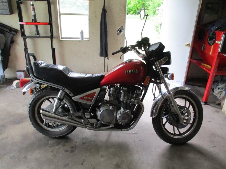 Vintage 82 Yamaha Maxim XJ750 Motorcycle Shaft Drive 81 83 550 650 | eBay