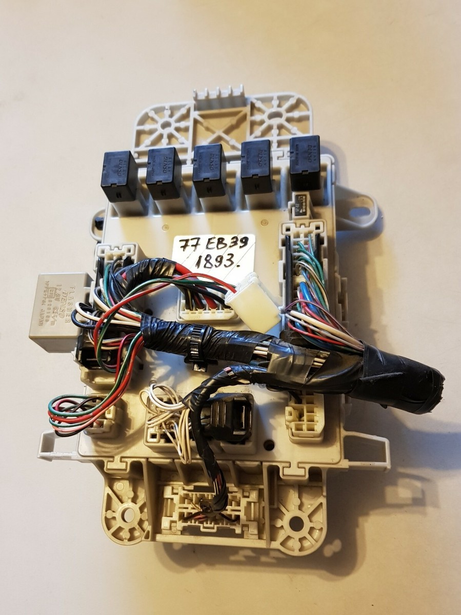2005 Rav4 Fuse Box Diagram Toyota RAV4 2000 2005 XA20 Fuse Box