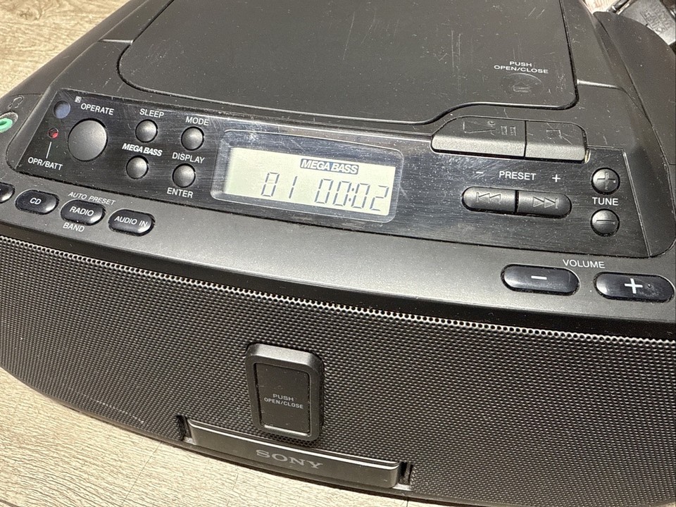SONY Black portable ipod & CD player / radio I POD Dock - Vintage ...