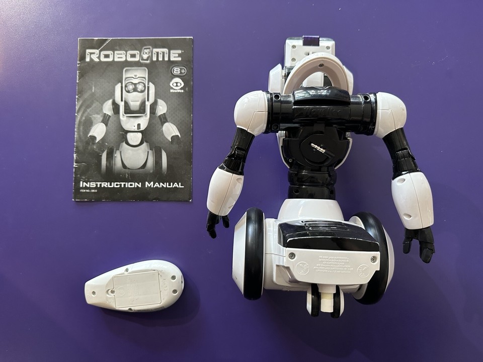 WowWee RoboMe Customizable Robot Buddy | eBay