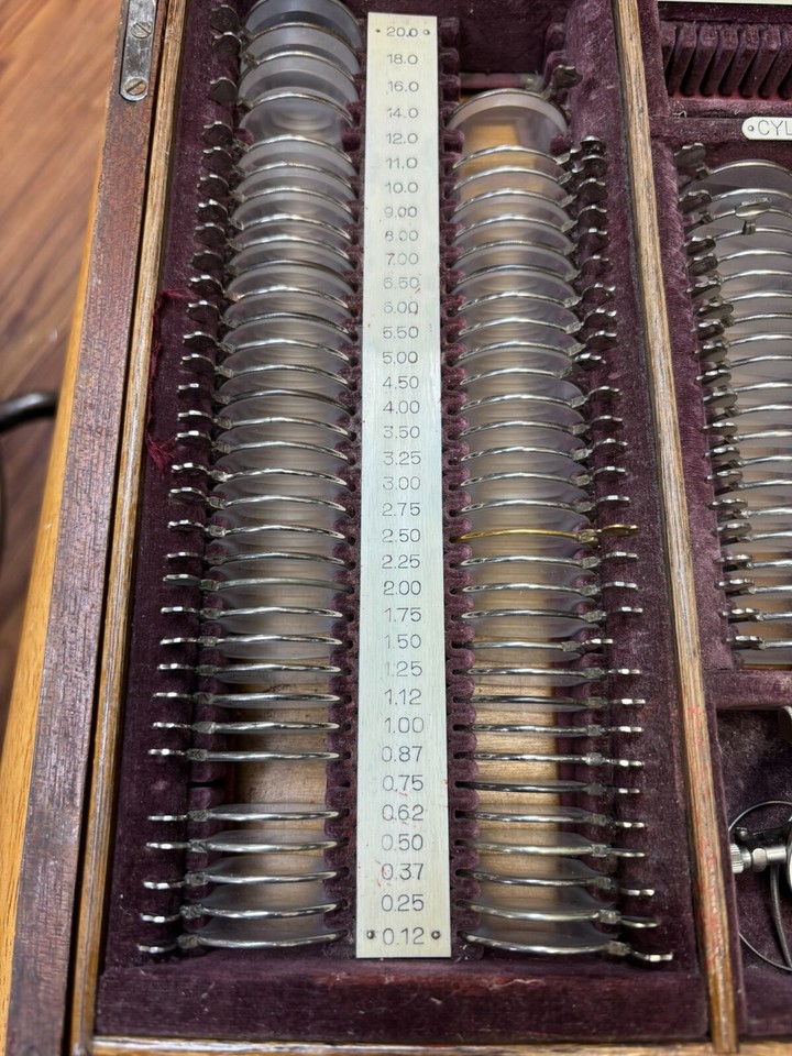 Vintage American Optical Company Optometrist Eye Vision Test Lens Kit ...