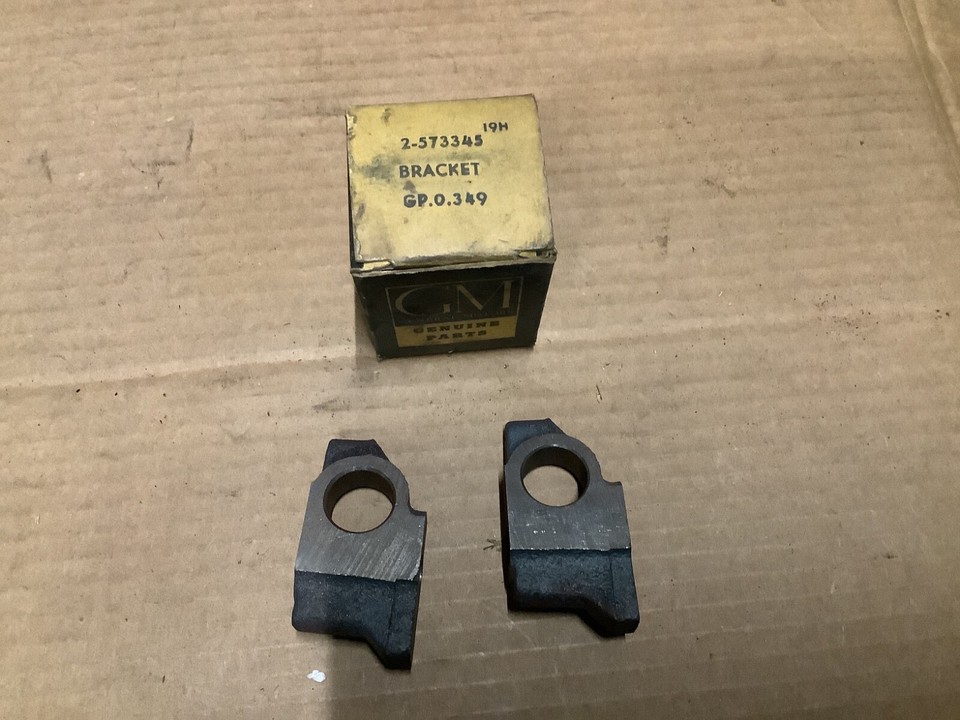 573345 engine valve rocker shaft brackets 1959 1960 Oldsmobile new old ...