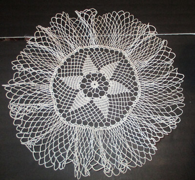 Beautiful Large 21" White Hand Crocheted Vintage Ruffled & Starched ...