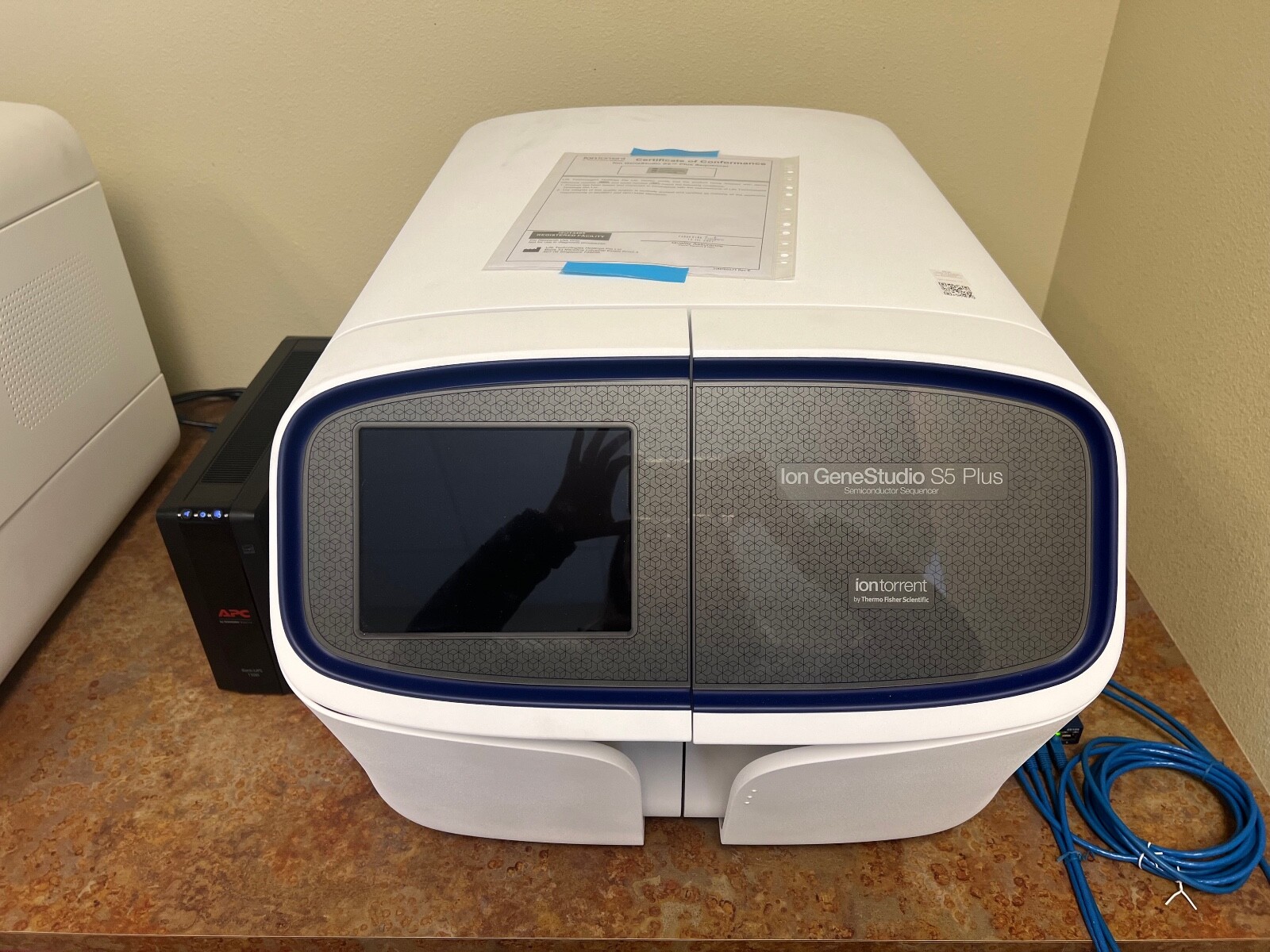 Ion GeneStudio S5 Plus with Ion Chef System - IonTorrent by Thermo ...