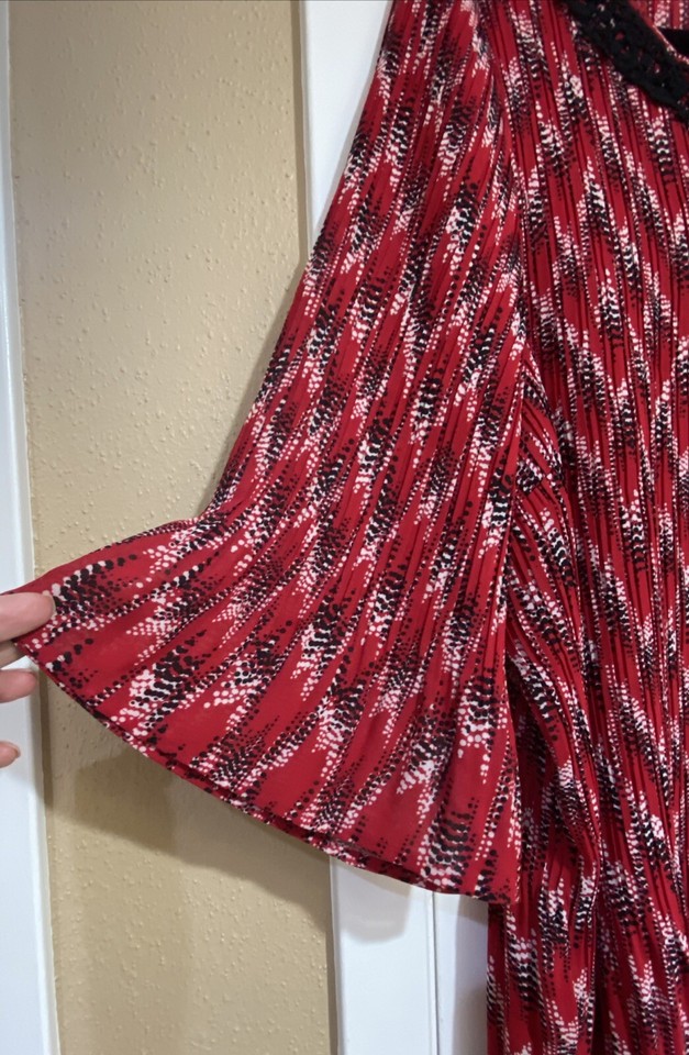CATHERINES Size 3X Top Accordion Red, Black & White NWOT 3/4 Sleeve ...