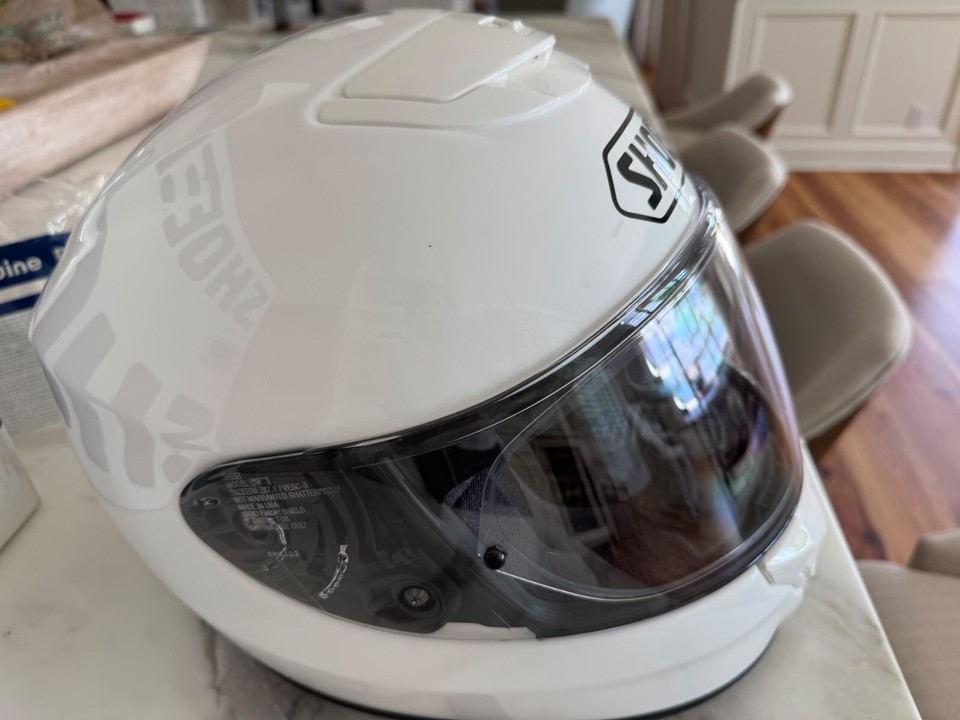 Shoei QWEST White Full Face Helmet/Clear Visor/Size Large/Like New/No ...