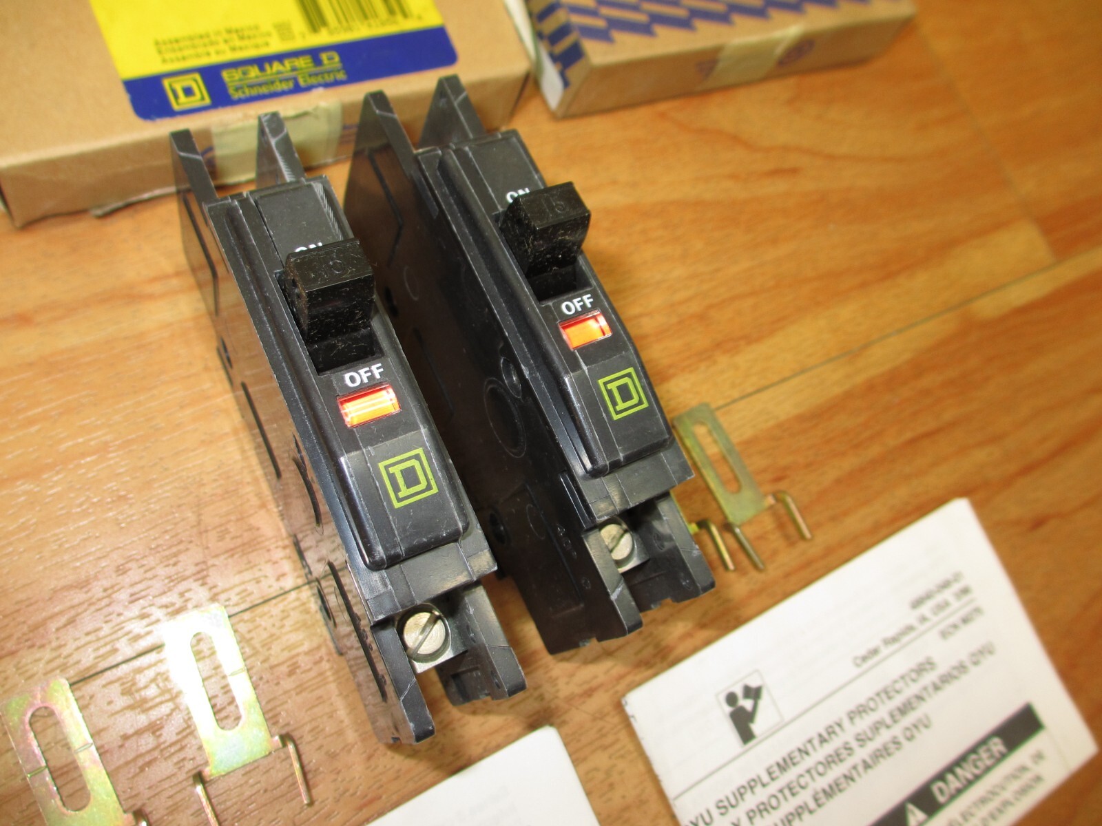 Square D 15 Amp Gfci Breaker Square-D QOU115 Circuit Breaker ...