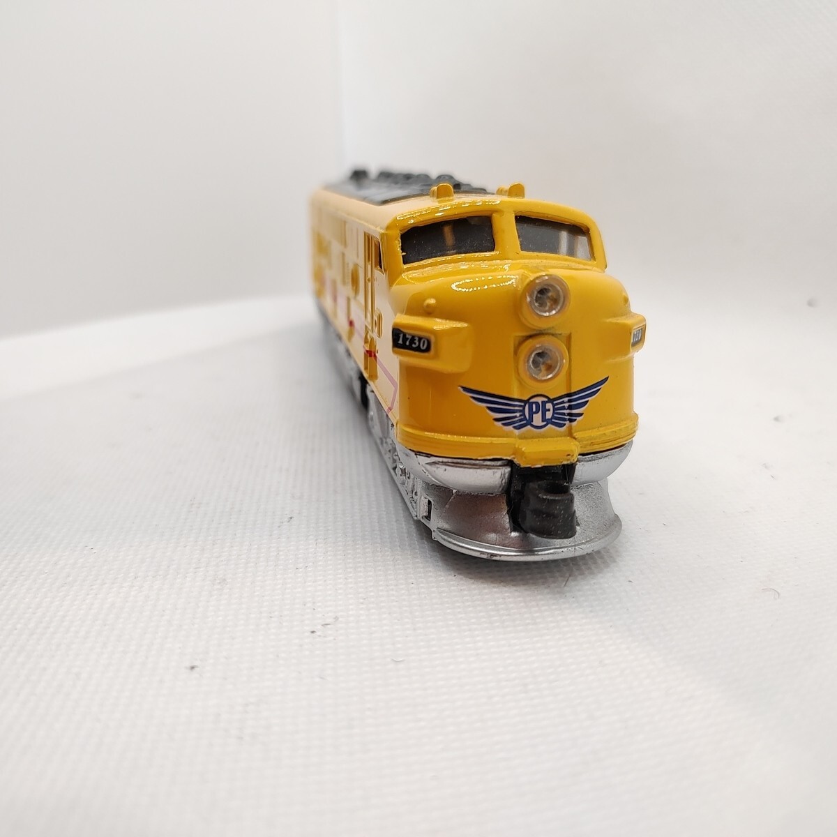 Vintage PACIFIC EXPRESS 1730 Pull Back TRAIN Locomotive Engine TOYSMITH ...