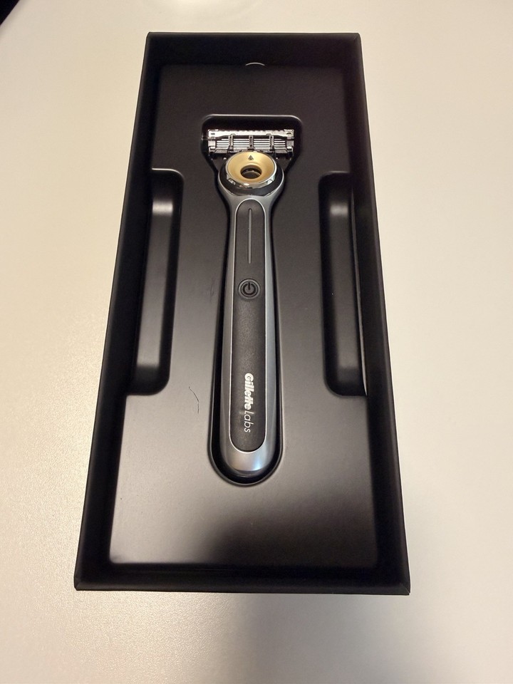 Gillette Labs Heated Razor beheizter Rasierer Männer inkl. 2 Klingen ...