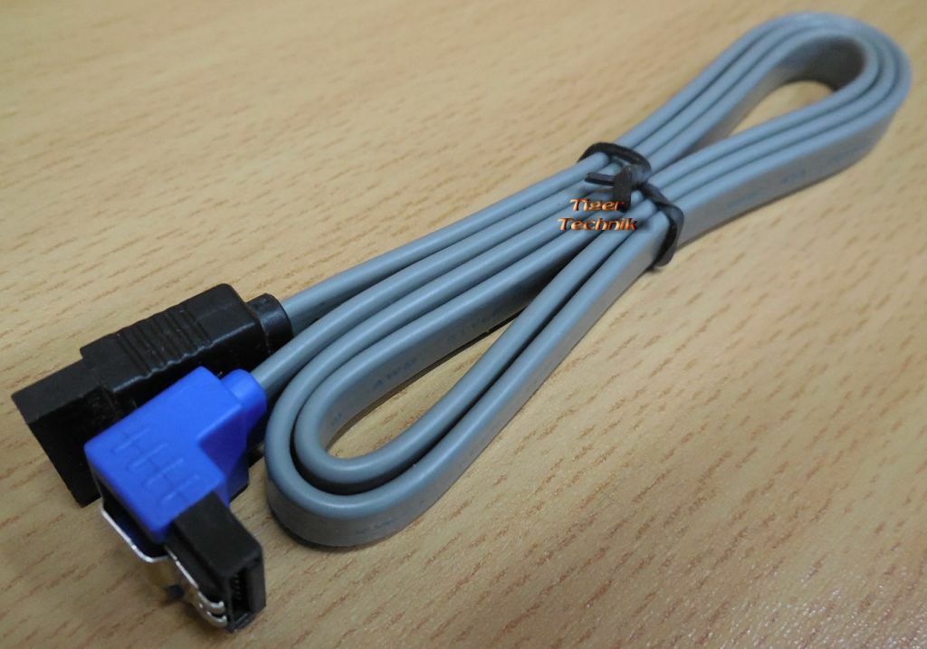 Fujitsu T26139-Y3958-V105 SATA Laufwerk HDD Kabel Grau* pz495 | eBay.de