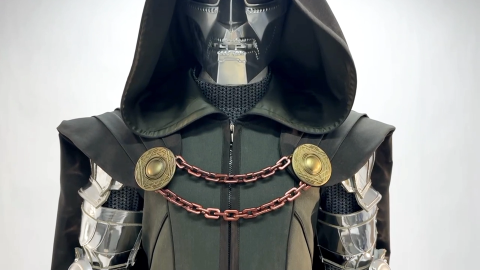 Avengers: Doomsday Doctor Doom Cosplay Costume Outfit, Halloween ...