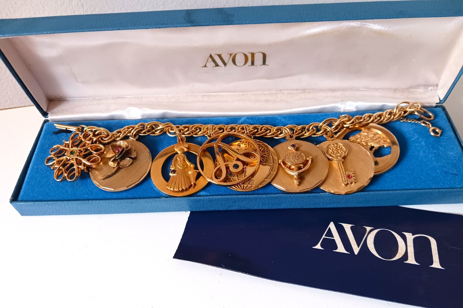 Vintage AVON PRESIDENT'S CLUB 10K Gold Filled Charm Bracelet and 8 ...