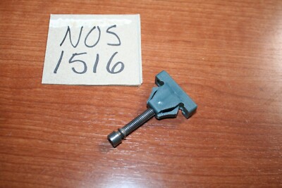 NOS GM Headlamp Fog Lamp Adjust Screw Clip 15714775 84-96 Corvette 93 ...