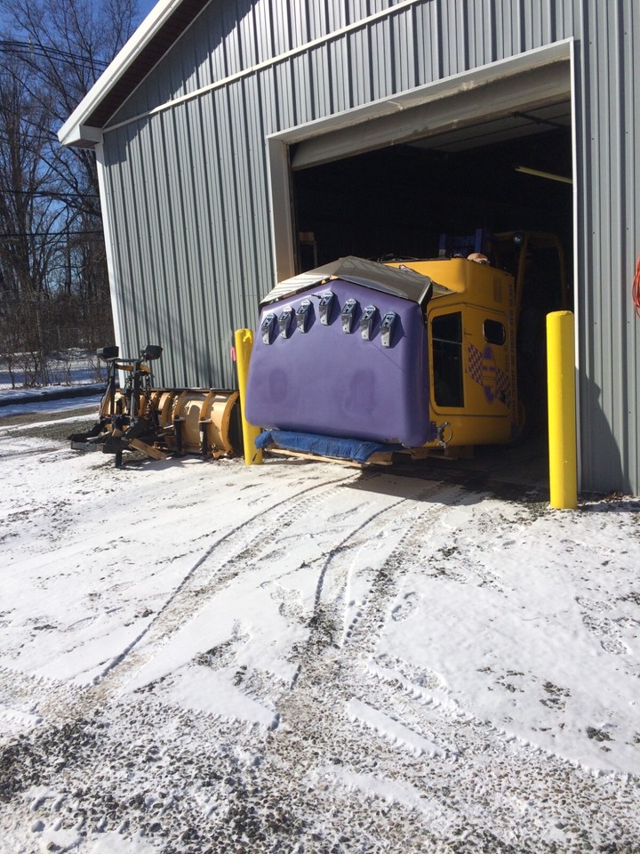 Cab Upper & Lower Exhaust Stack Bracket Peterbilt 379 OEM PASSENGER ...