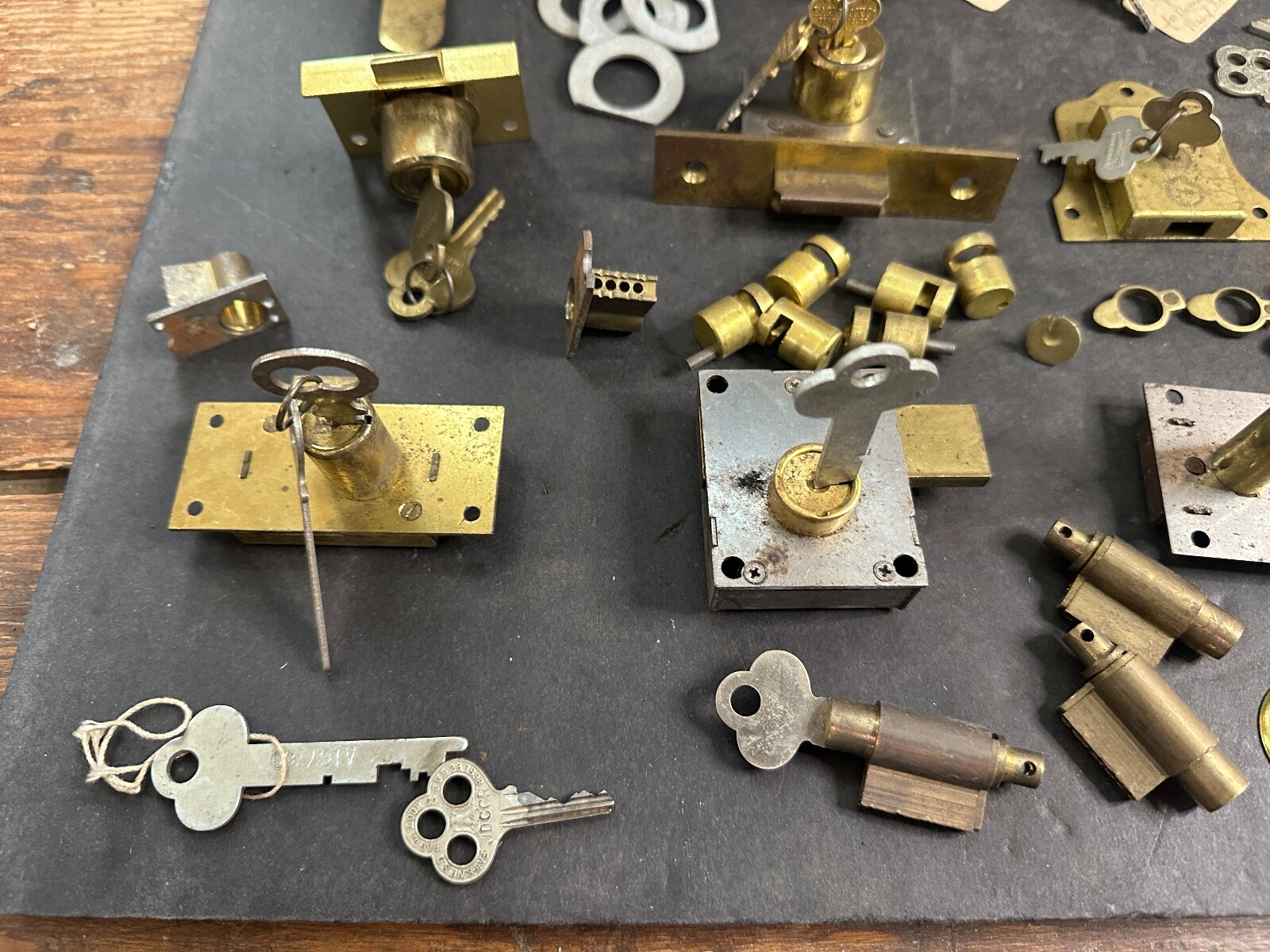 Vintage NOS Locksmith Locks, Keys, Parts, Pins, Cylinders, Desk ...