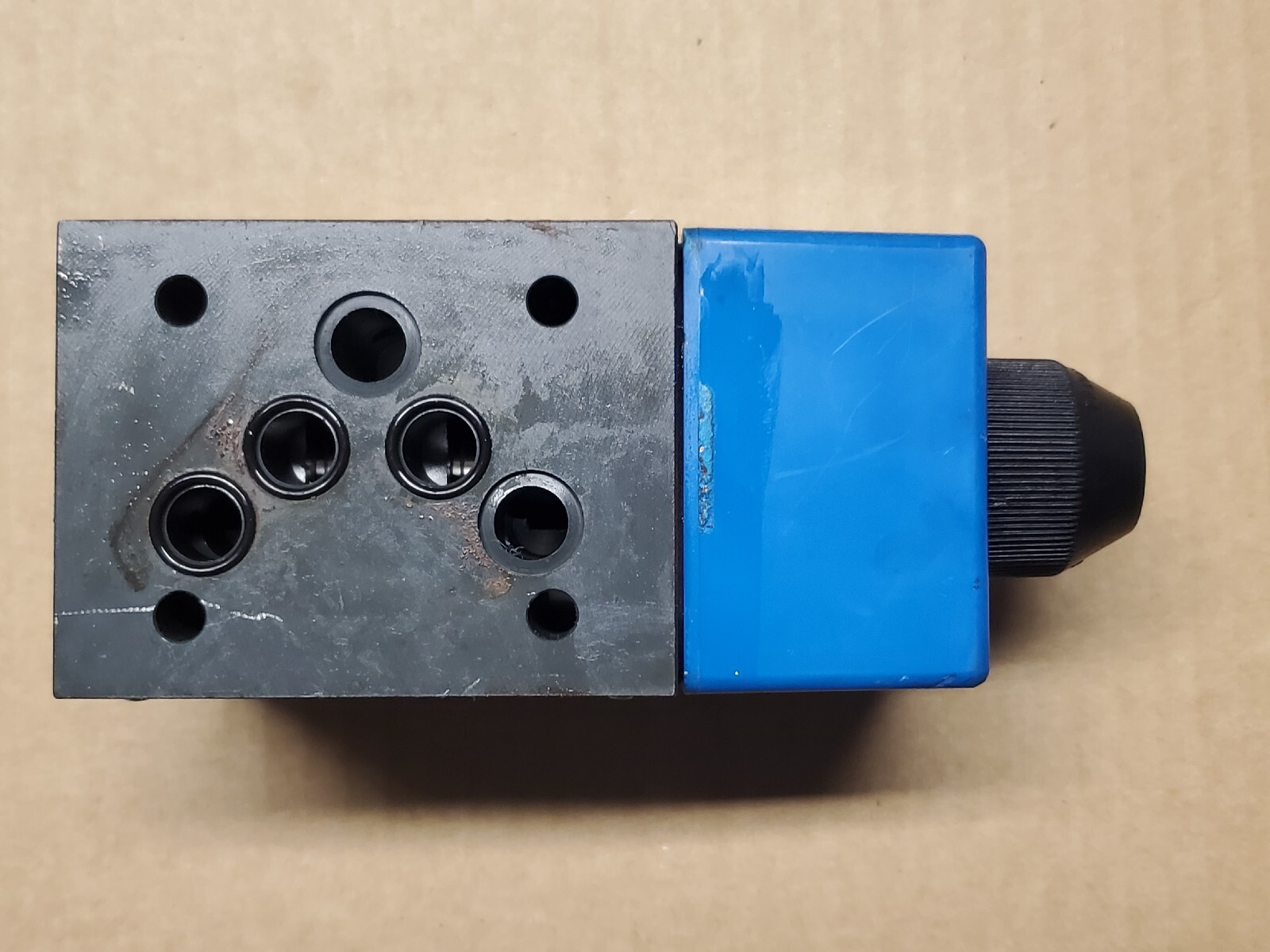Vickers DG4S4-012A-U-B-60 Directional Control Valve Solenoid | eBay