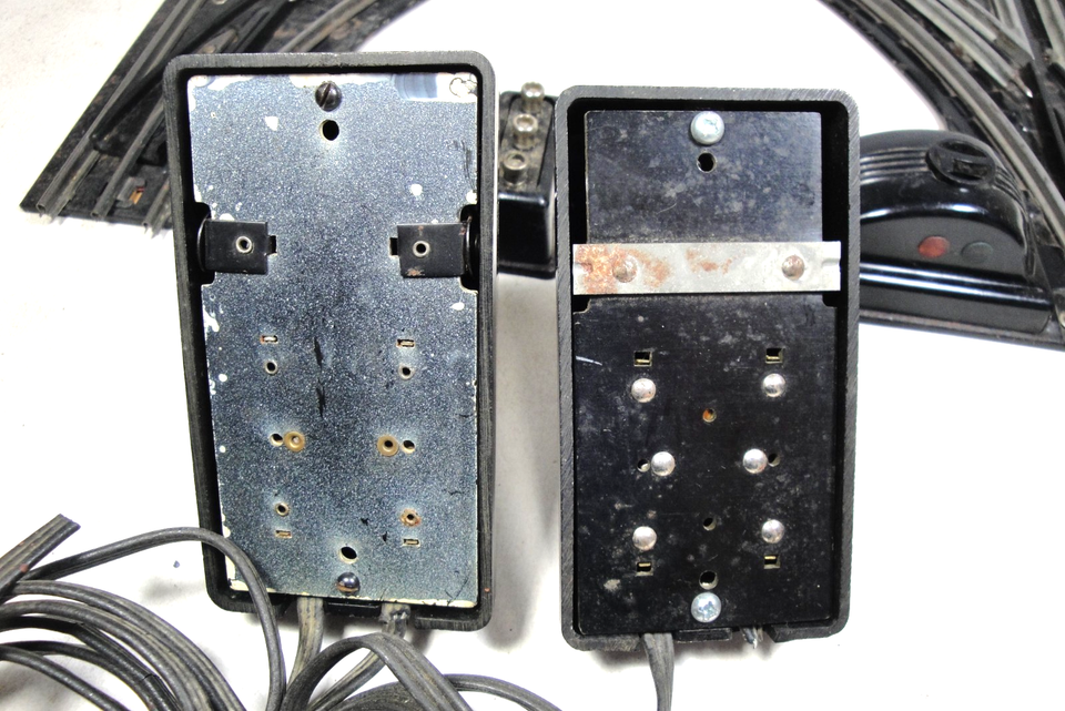 Lionel 027 Gauge 1121 Remote Control Switches L&R w Dual Controller ...
