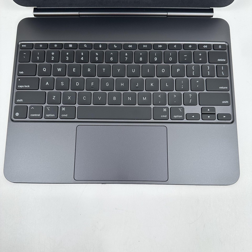 Apple iPad 13-inch Magic Keyboard A2974 (M4) Black - Excellent ...