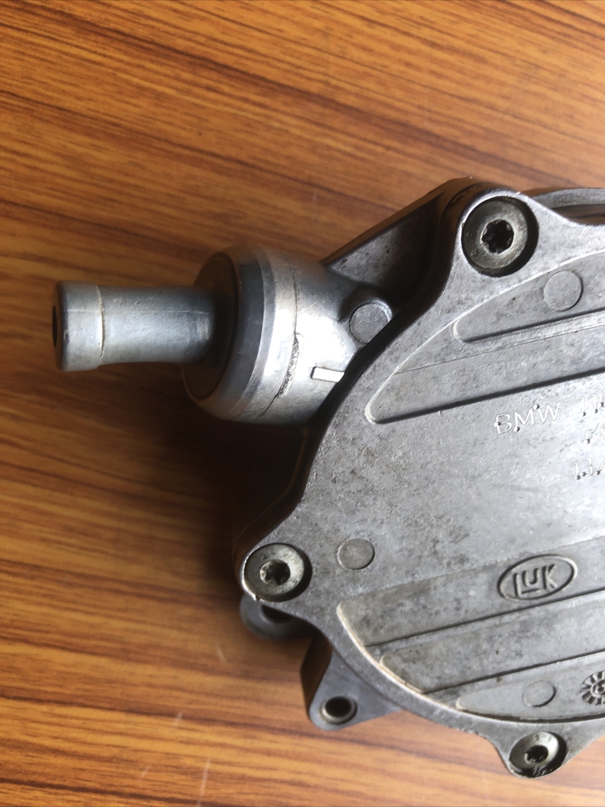 BMW HEAD VACUUM PUMP 7542498 N46N N46b20 N42 e90 e46 318i 320i 318ci ...