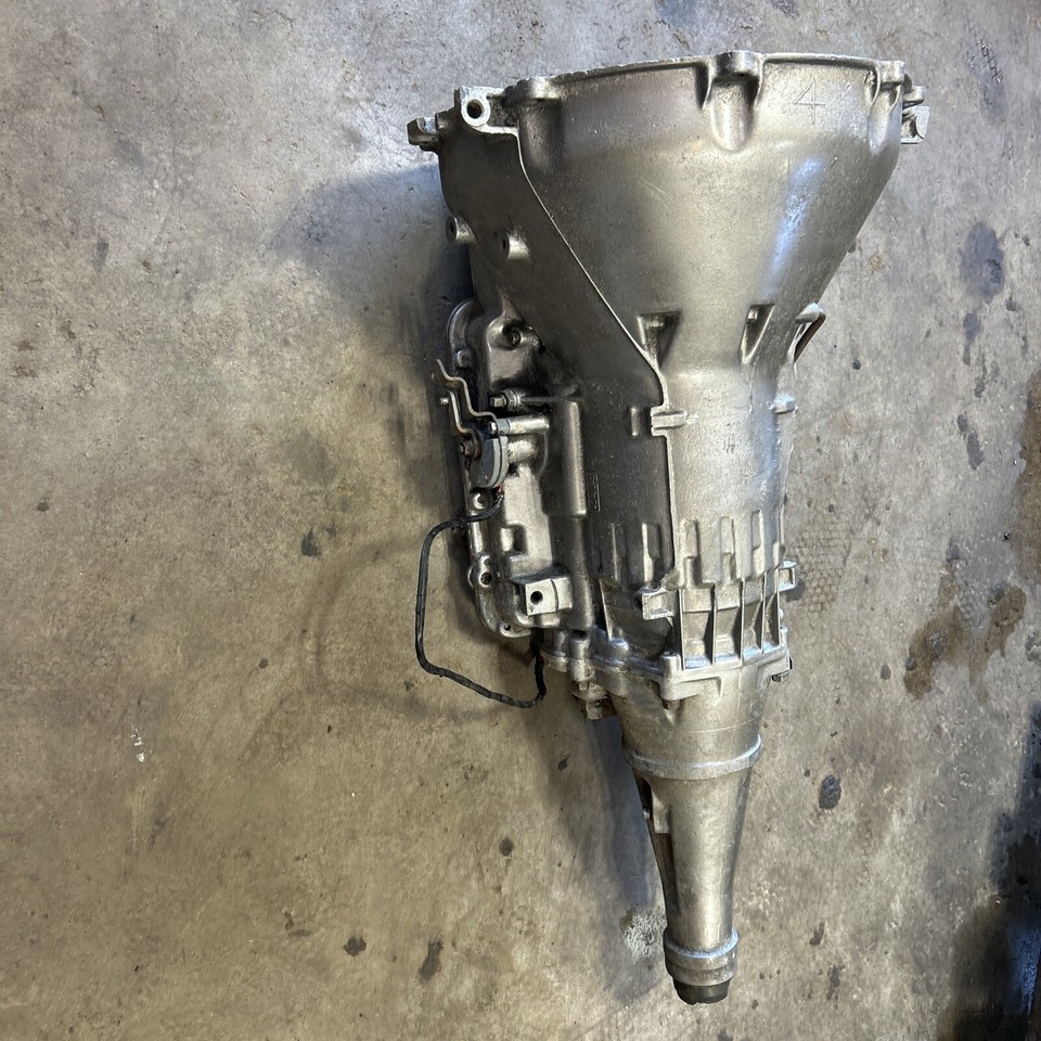 Ford C6 Transmission Round Bell Housing 360 , 390 FE Pattern | eBay