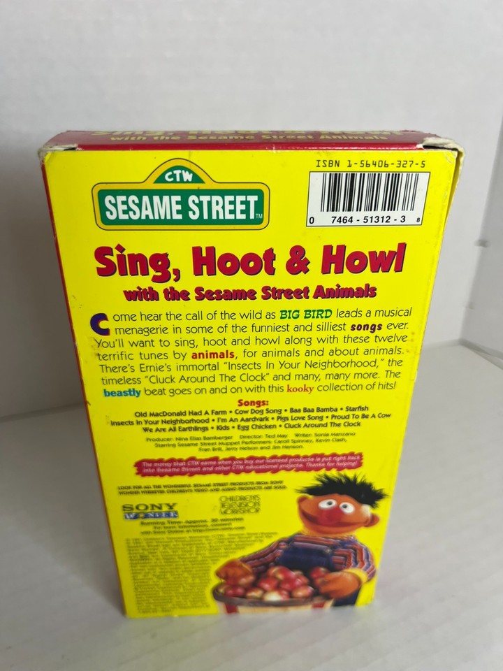 Sesame Street - Sing, Hoot Howl (VHS, 1991) tested no mold combo ship ...
