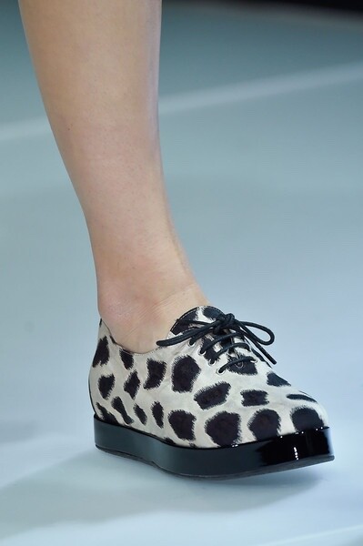 GIORGIO ARMANI-WOMEN LEOPARD PRINT LACE UP SHOES-SIZE:37-PLATINUM ...