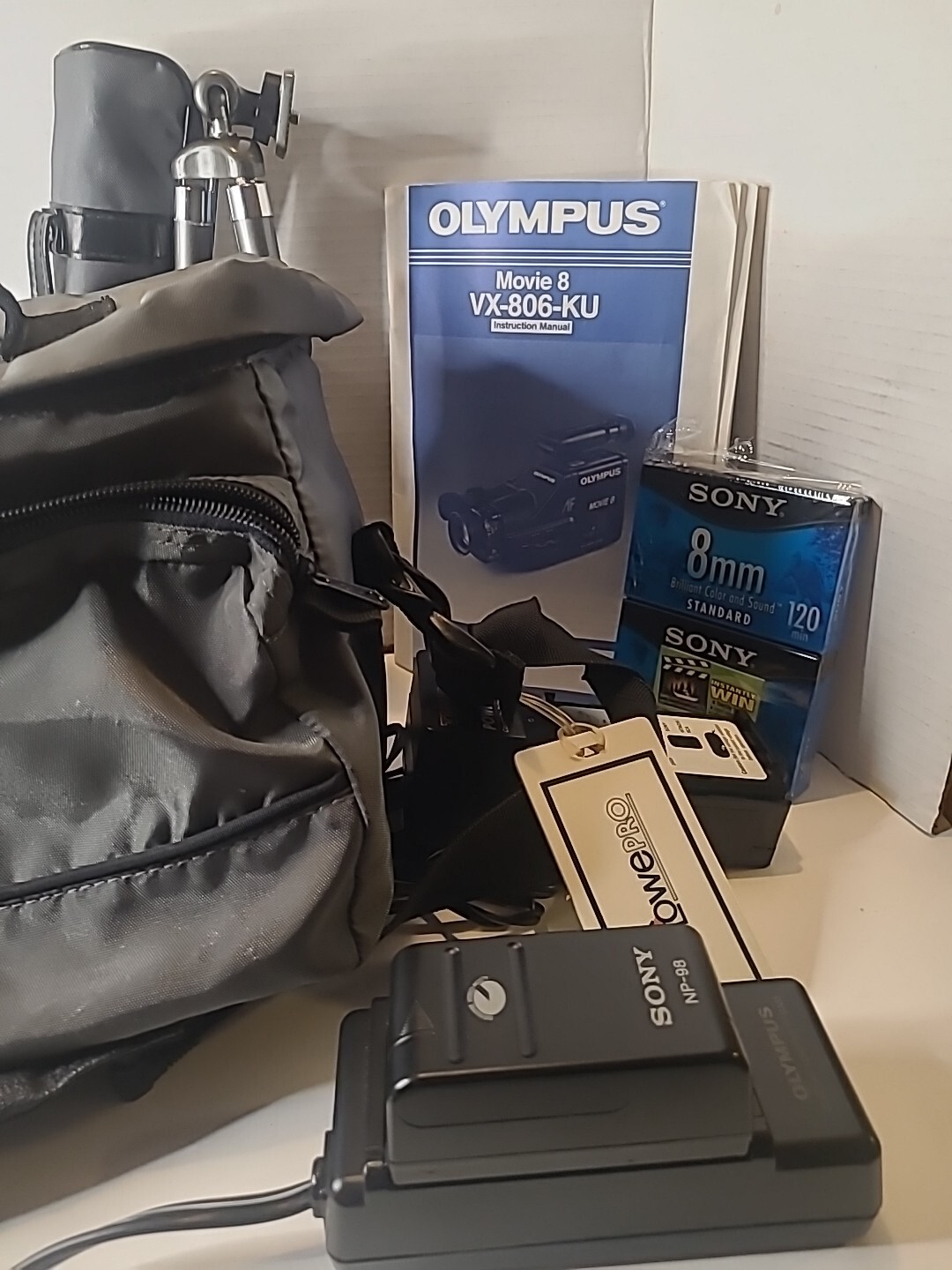 Vintage OLYMPUS Movie 8 Video Recorder, Bag, Charger, Battery & Stand ...
