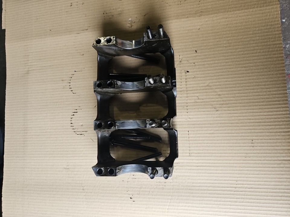 audi q7 3.0tdi crankshaft support base main bearing girdle block ...