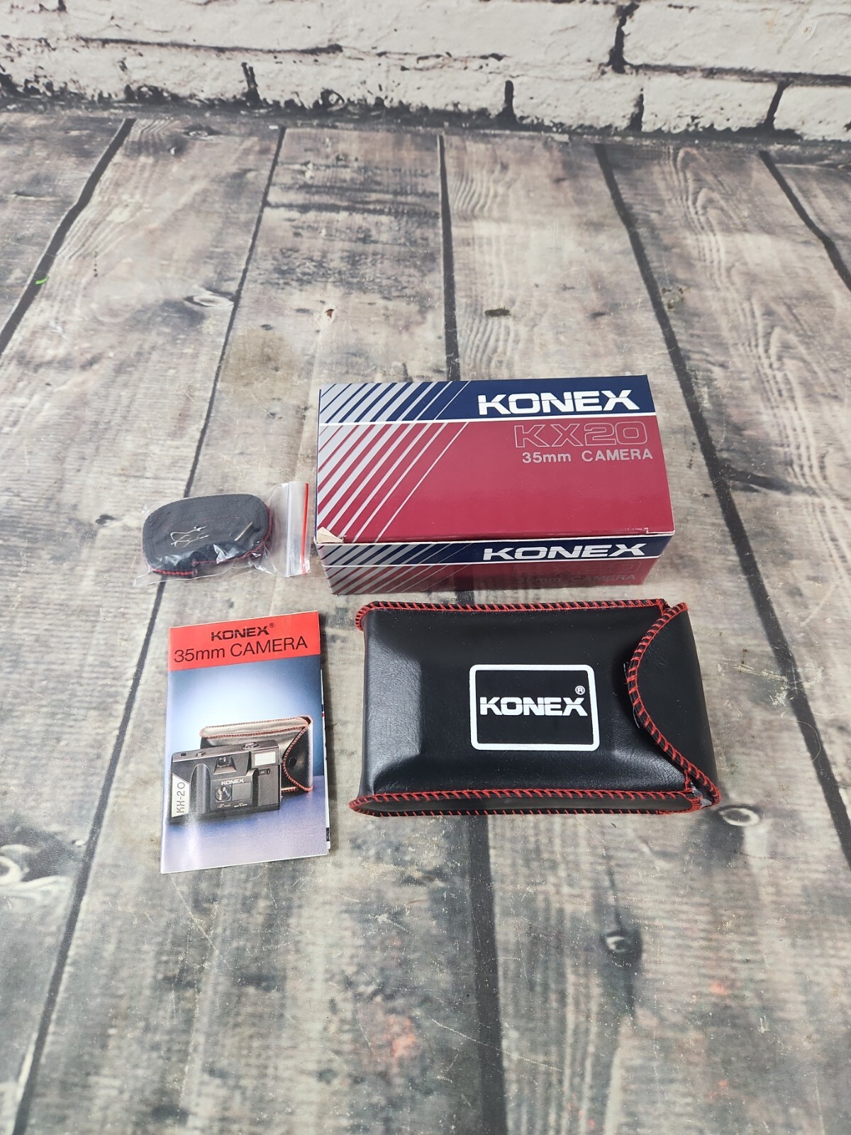 Konex 35mm KX20 Free Focus Compact Camera w/Case & Paperwork | eBay