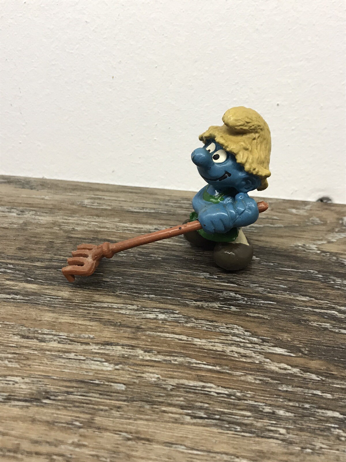 Smurfs Haymaker Farmer Smurf 20138 Rake Straw Hat Farm Vtg Figure PVC ...
