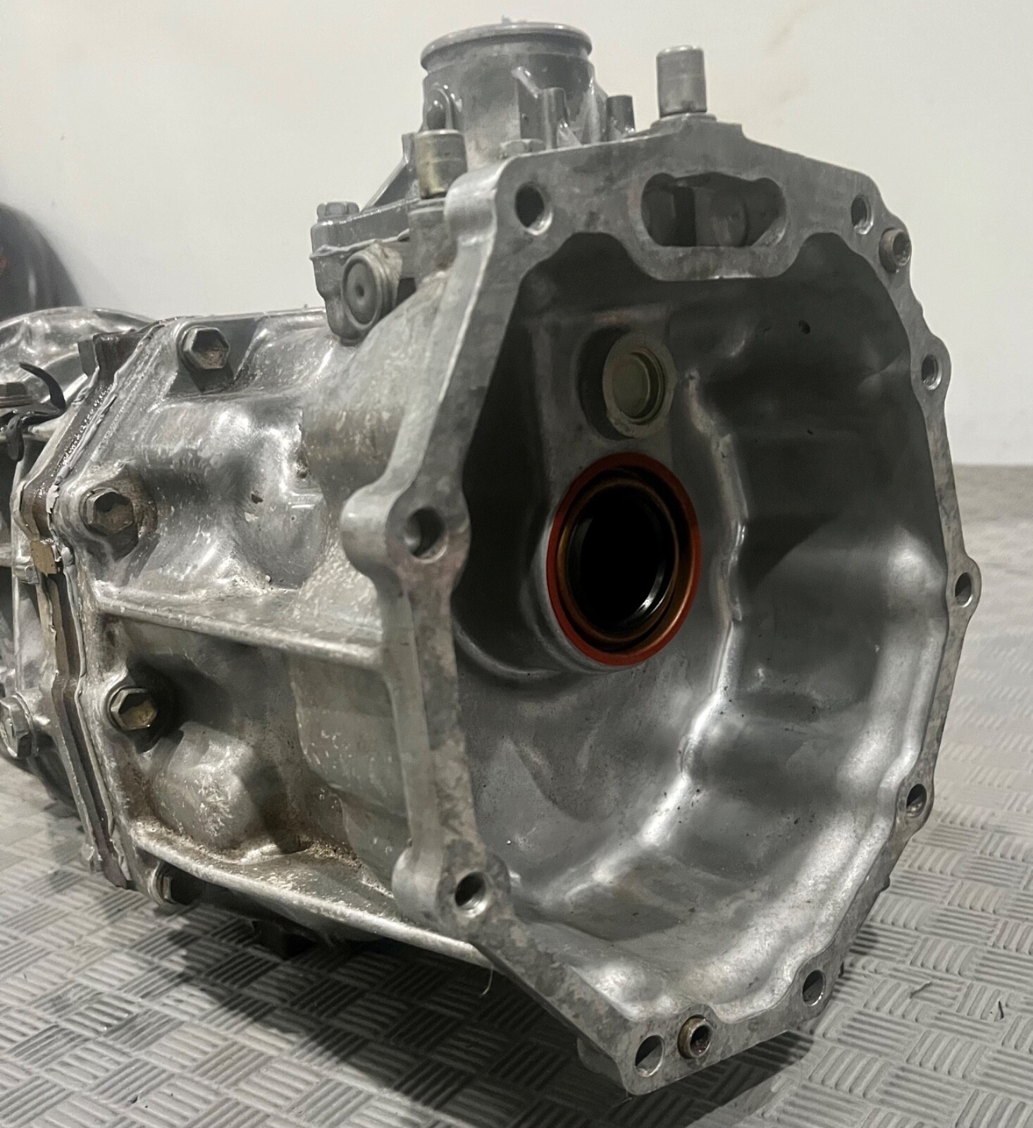 R150f Toyota 5-speed transmission | eBay