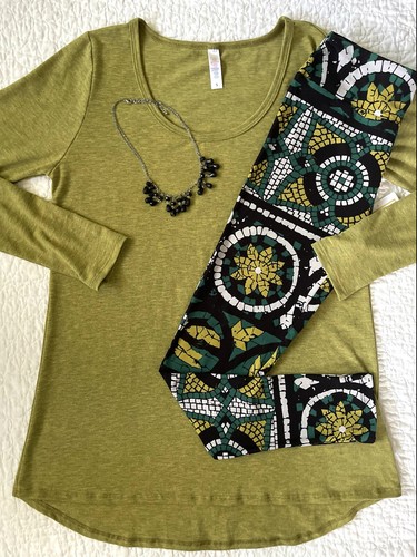 Lularoe Outfit Lynnae Top Small Heathered Lime Green & OS Leggings ...