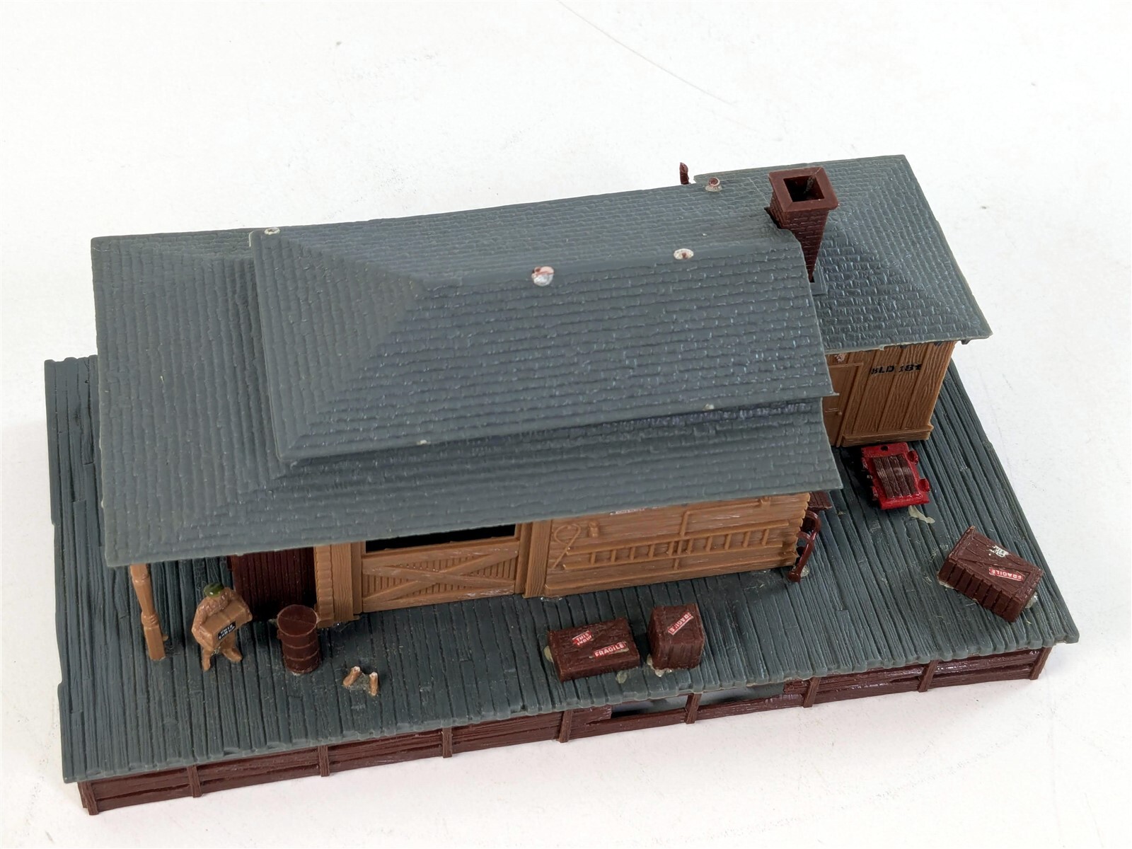 TYCO Freight Station Vintage HO Scale Building Built | eBay