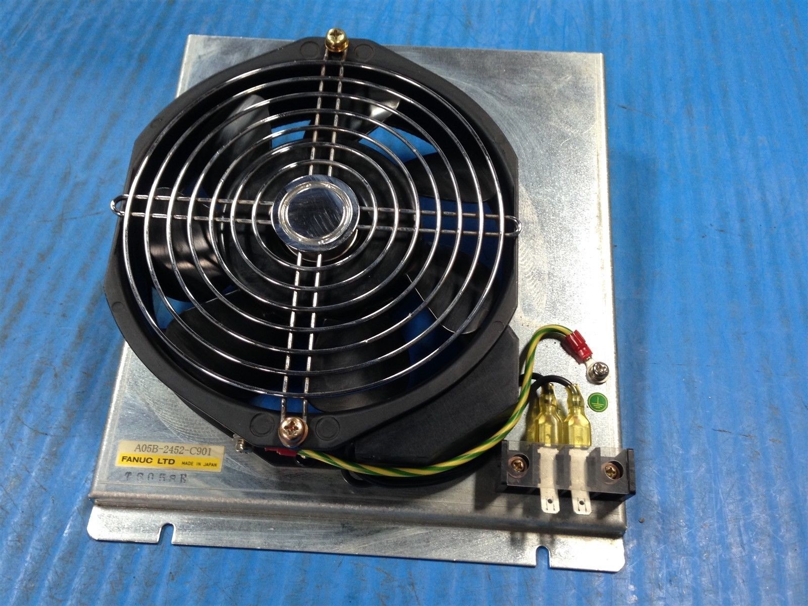 USED FANUC A05B-2452-C901 FAN UNIT R-J3iB NMB-MAT 5915PC-20W-B20 FAN ...