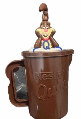 VTG Nestle Quik Nesquik Bunny Rabbit Chocolate Milk Mixer Pitcher Hot ...
