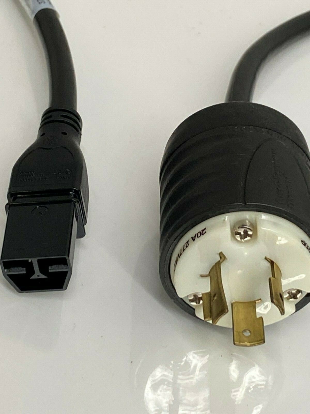 CAB-AC-20A-SG-US4 power cord, 277 VAC 20A, NEMA L7-20P/Saf-D-Grid, NA ...