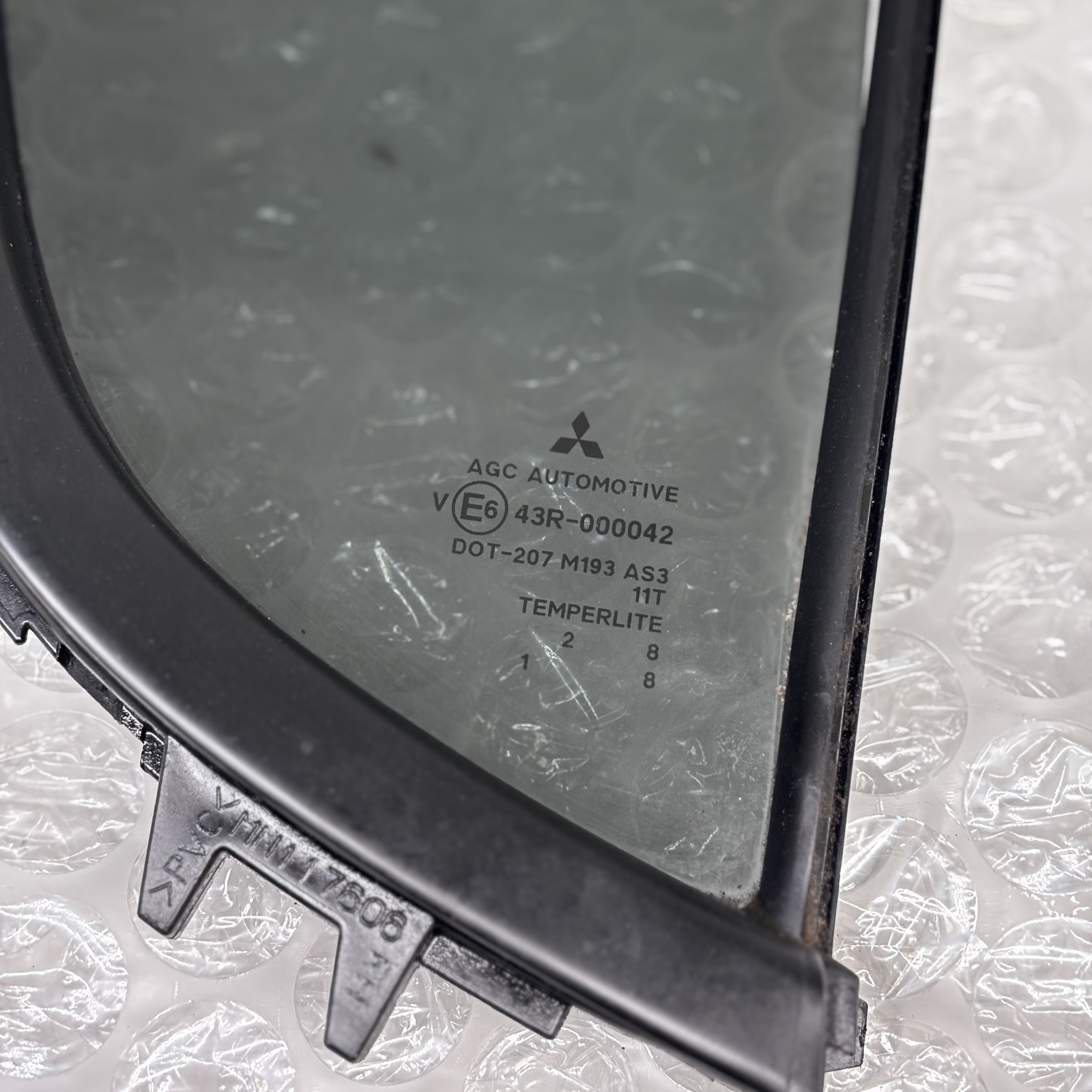 QUARTER GLASS REAR RIGHT MITSUBISHI L200 KB9T 3.5 | eBay UK