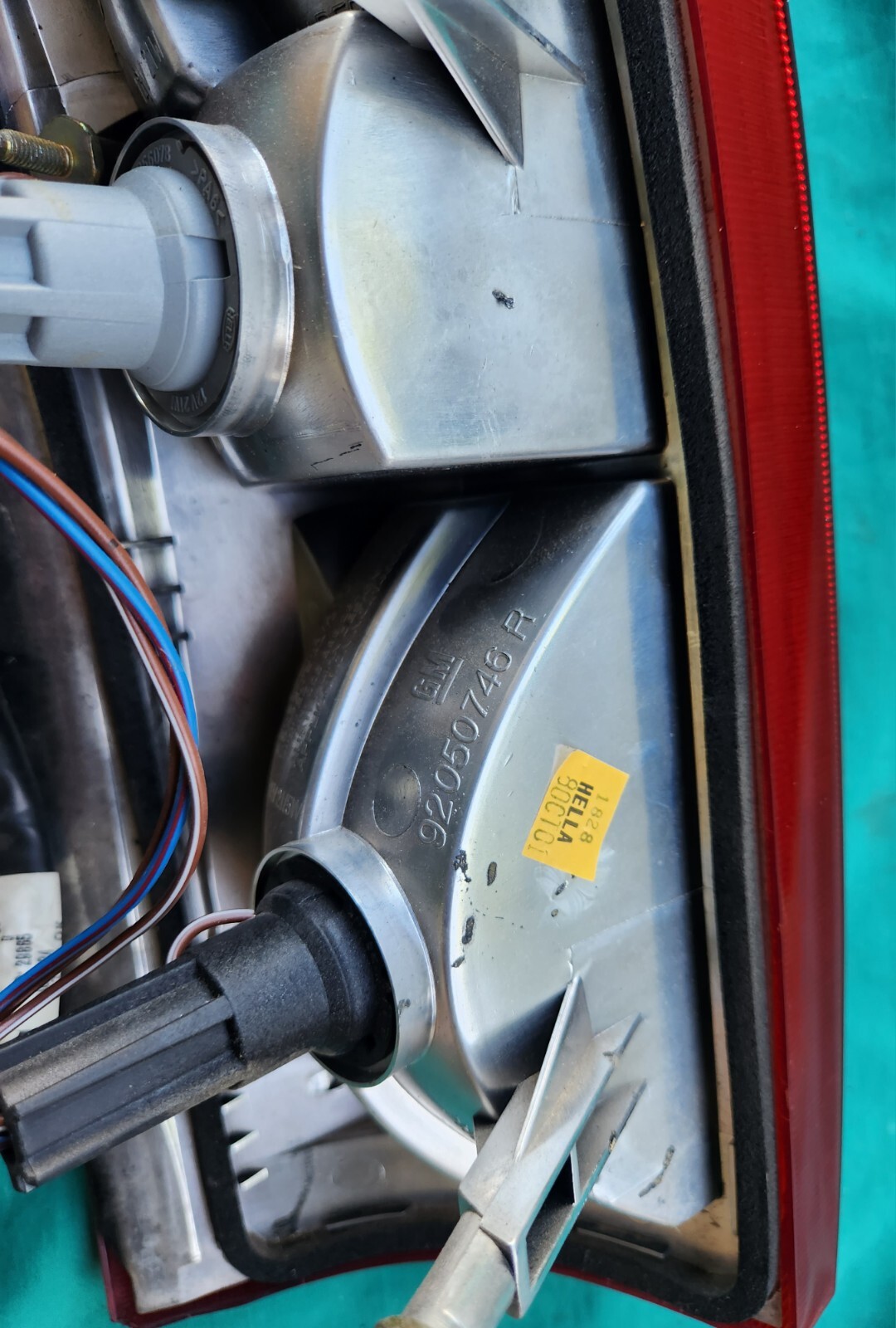 HOLDEN COMMODORE GENUINE VT VX VU VY PR RIGHT & LEFT SIDE TAIL LIGHT ...